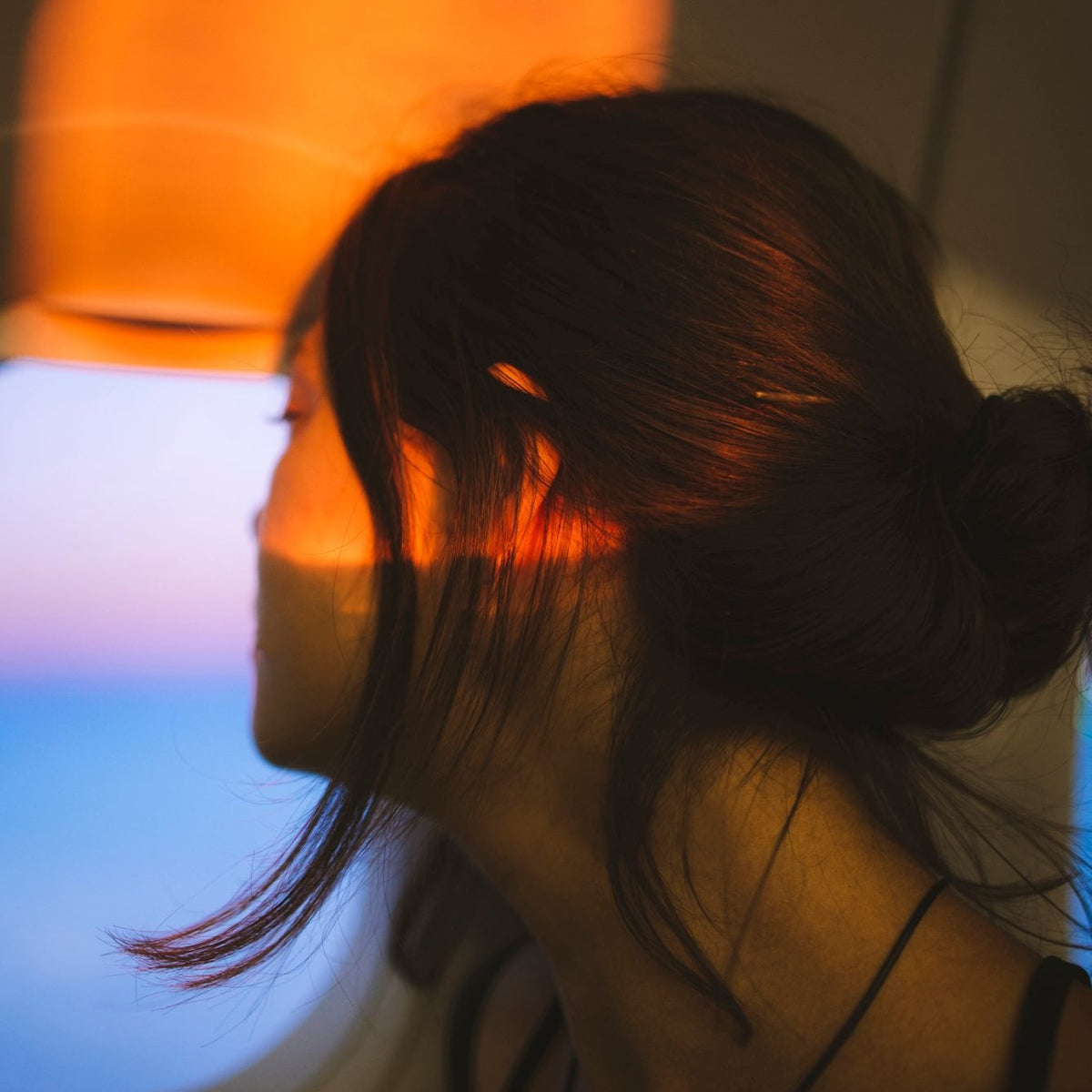 Jet Lag Showing on Your Face? This In-Flight Face Workout Is Your Secr ...